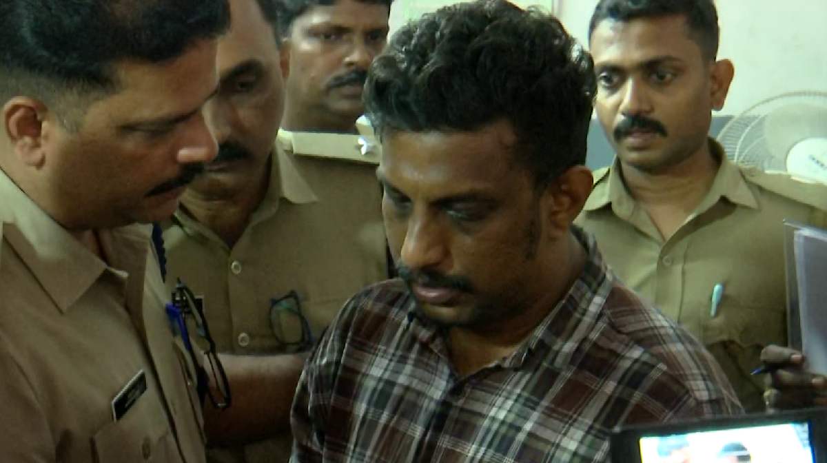 'ജീവന് ഭീഷണിയുണ്ട്, മരിച്ചാല്‍ ഉത്തരവാദി വൈശാഖന്‍'; കൊല്ലപ്പെടുന്നതിന് ...