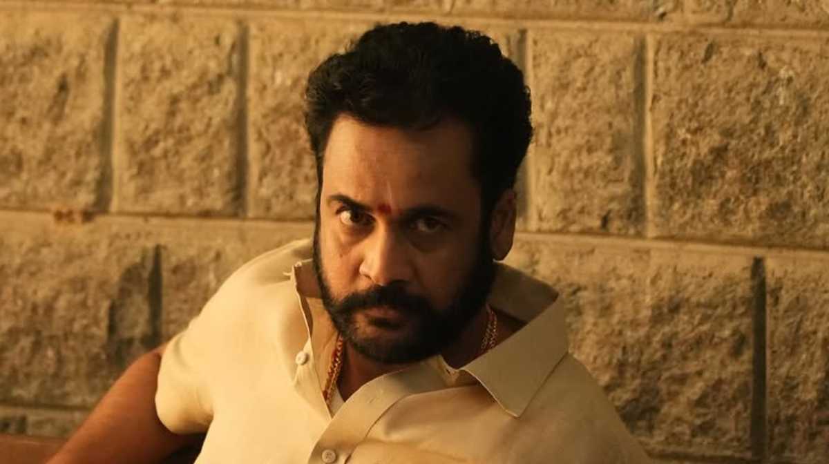 Actor Shivaji Faces Backlash over glamour remark | 'നടിമാരിങ്ങനെ ...