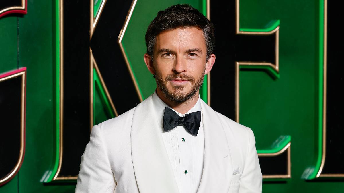 ജോനാഥൻ ബെയ്‌ലി ‘സെക്സിയസ്റ്റ് മാന്‍ എലൈവ്’ | Jonathan Bailey Named ...