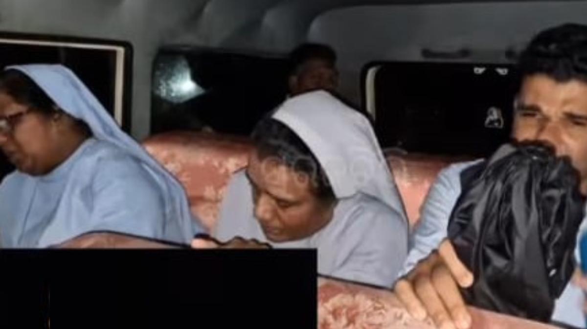 Malayali Priests and Nuns Attacked in Odisha; CBCI Condemns Assault Over Conversion Allegation ...