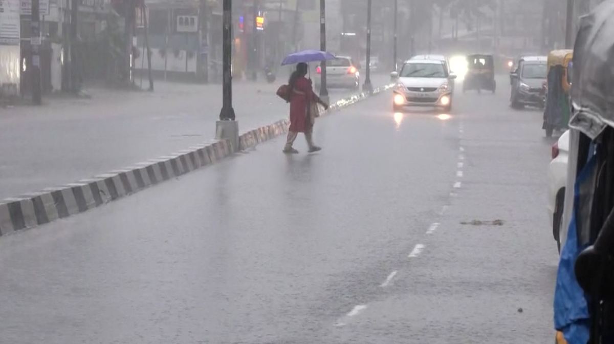 Heavy Rain in Kerala: Holiday Declared for Schools and Colleges in ...