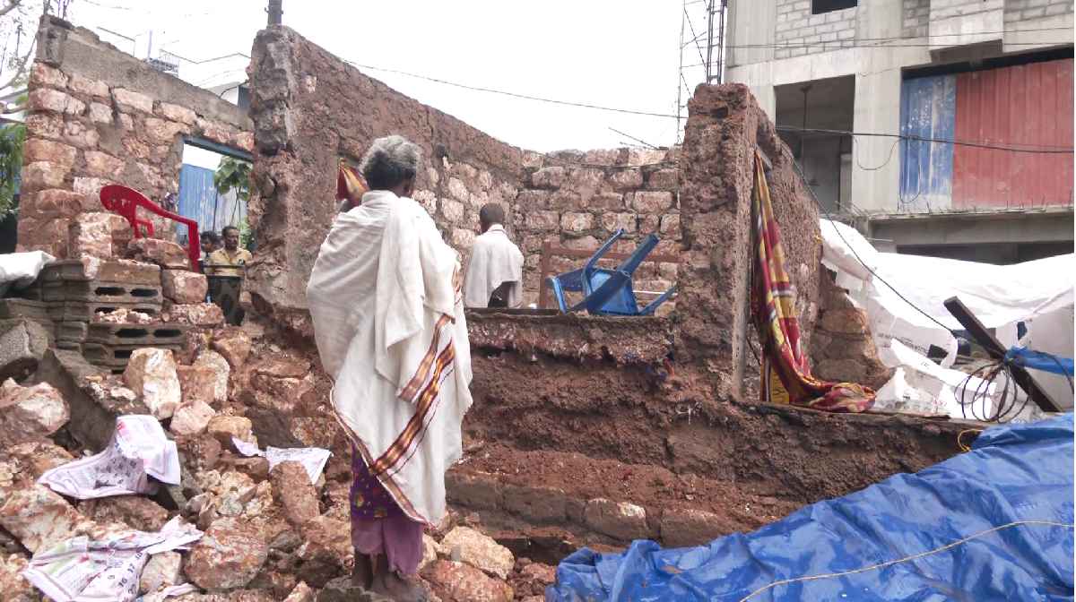 കലിതുള്ളി കാലവര്‍ഷം; തലസ്ഥാനത്ത് ഏഴ് വീടുകള്‍ തകര്‍ന്നു ...