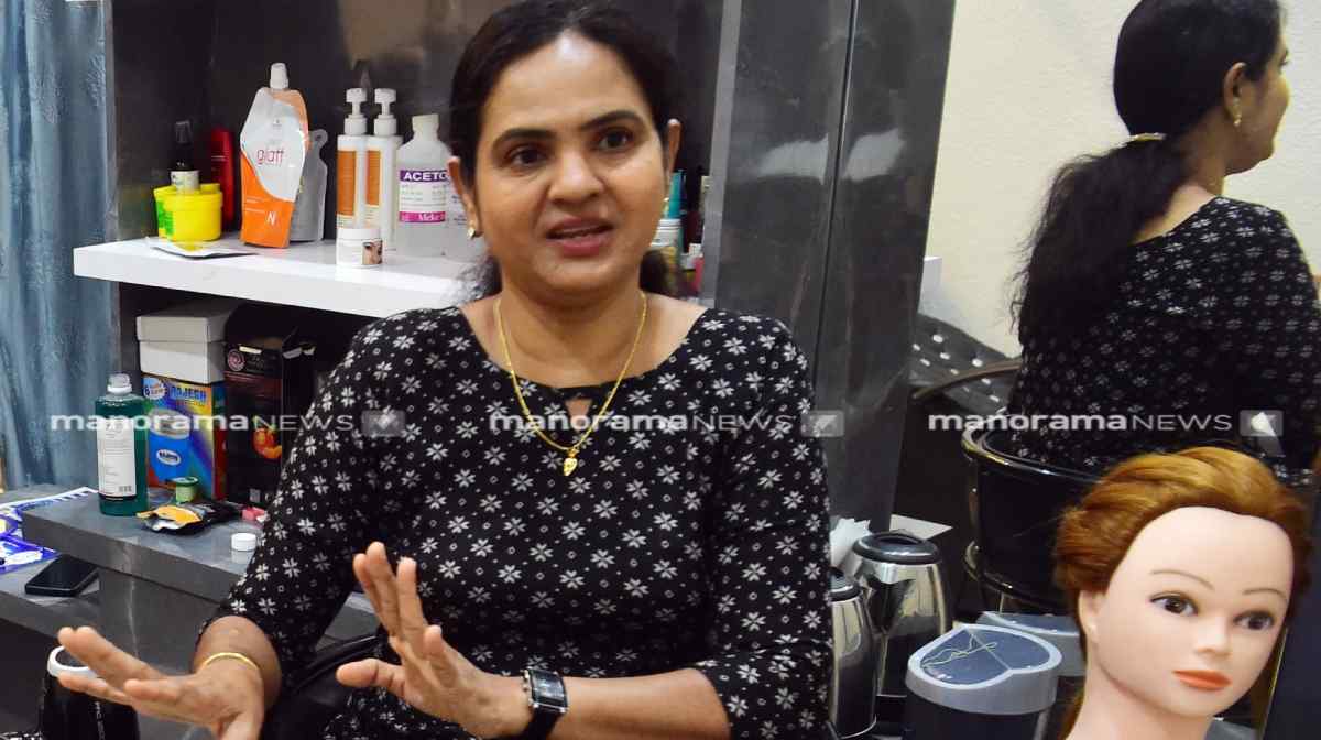 Sheela Sunny Case: Police File Chargesheet | കുടുക്കിയത് മരുമകളുടെ ...