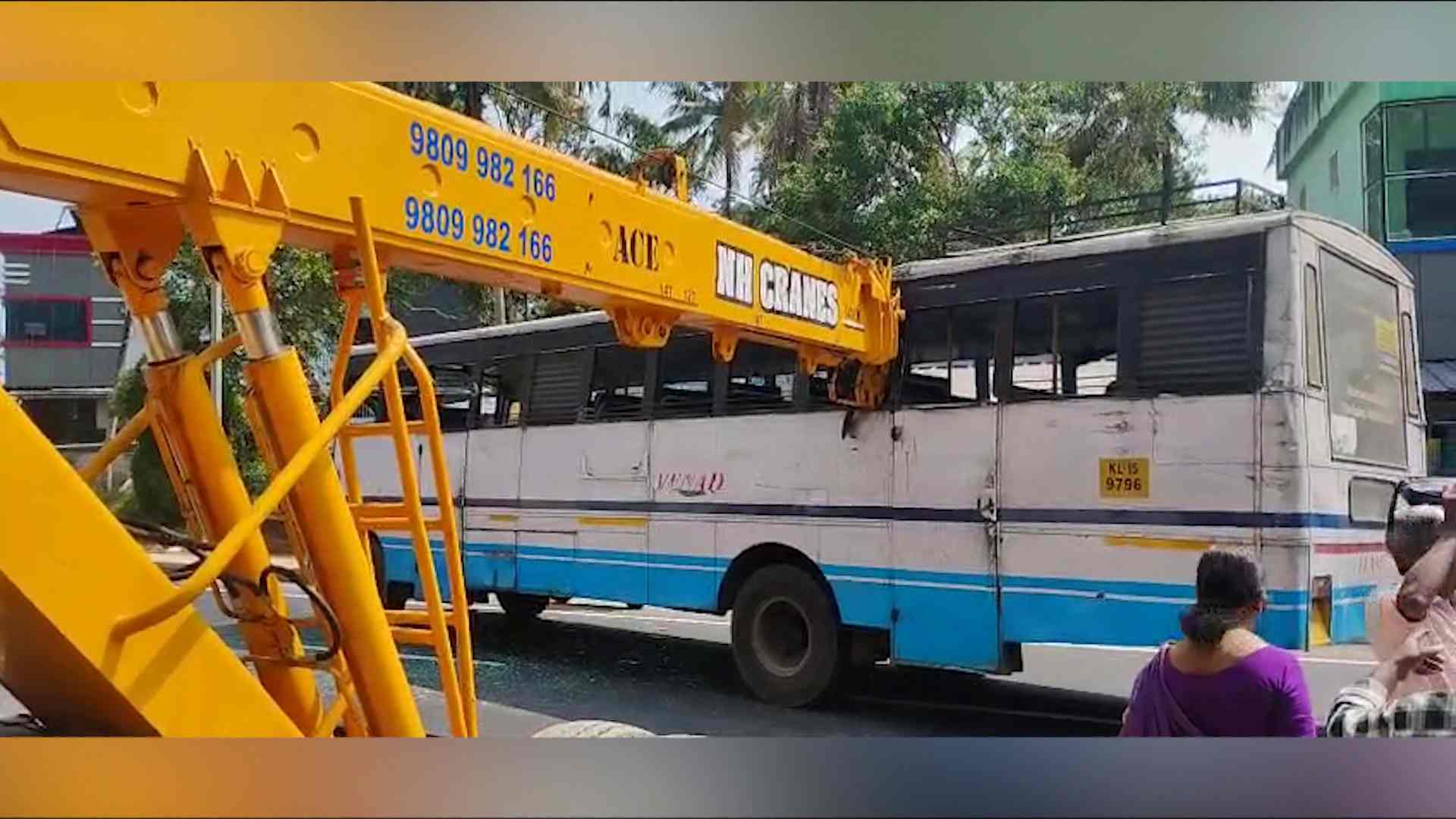 Crane Collides with KSRTC Bus in Thiruvananthapuram | തിരുവനന്തപുരത്ത് ...