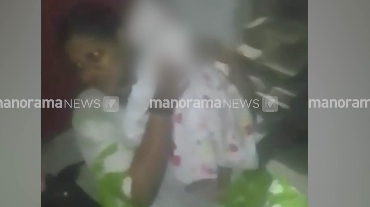 സ്വകാര്യബാങ്കിന്‍റെ ജപ്തി; കൈക്കുഞ്ഞുമായി പെരുവഴിയില്‍ കുടുംബം ...