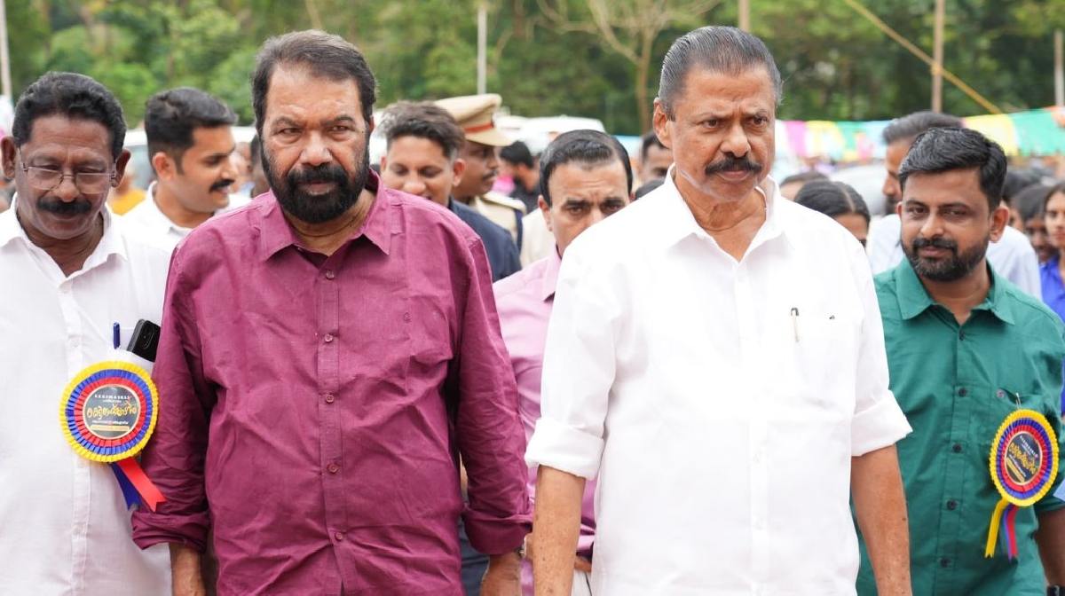 'എം.വി. ഗോവിന്ദൻ മാസ്റ്ററുടെ ദീർഘവീക്ഷണം ശ്ലാഘനീയം, സ്കൂളുകള് ...