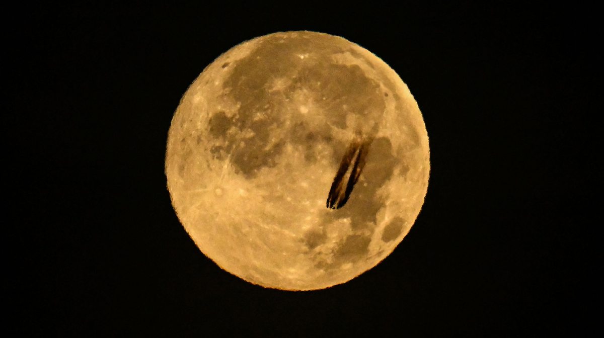 Massive Explosion on the Moon; watch video | ചന്ദ്രനില്‍ വലിയ ...