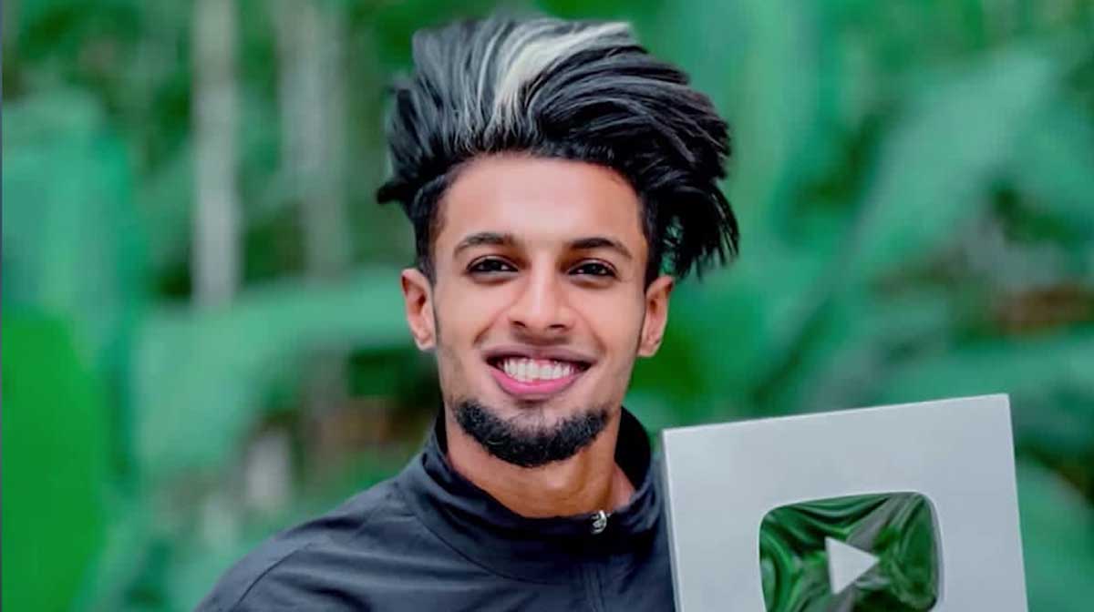 വിദ്യാർഥികളെ കാർ ഇടിച്ചു കൊല്ലാൻ ശ്രമിച്ചു; യൂട്യൂബര്‍ മണവാളന് ...