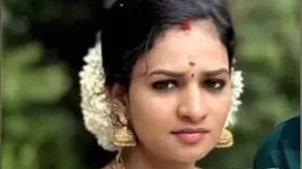 ഇന്ദുജയുടെ കവിളിൽ അടിയേറ്റ പാട് കണ്ടുവെന്ന് കുടുംബം; ദുരൂഹത.... | crime