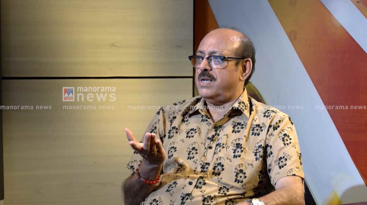 ‘നൂറു കോടി ക്ലബ് പൊള്ള; താരങ്ങള്‍ക്ക് മൂല്യം കൂട്ടാനുള്ള മാര്‍ഗം മാത്രം ...