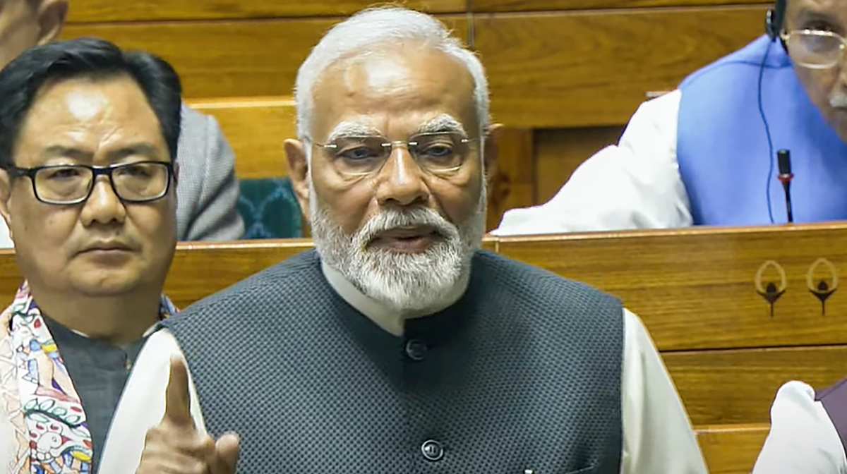 PM Modi Targets Congress Over Corruption, Cites Rajiv Gandhi’s ‘15 ...