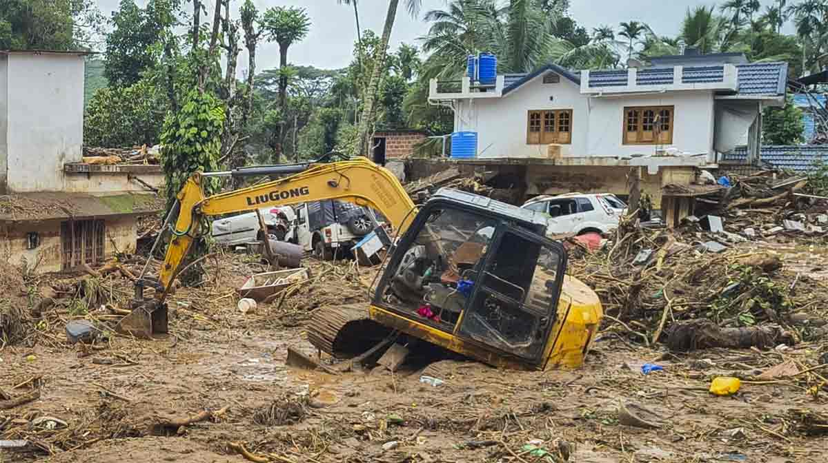 Wayanad landslides LIVE updates | വയനാട് ഉരുള്‍പൊട്ടലില്‍ 293 മരണം ...