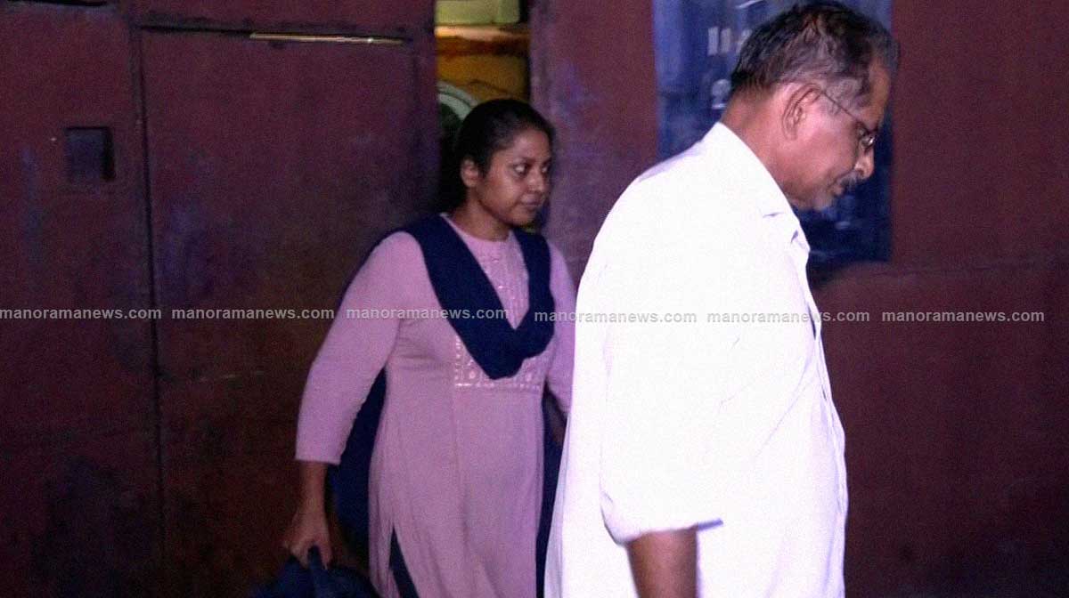 ഭർതൃമാതാവിനെയും മകളെയും അരുംകൊല ചെയ്തു; അനുശാന്തി പുറത്തിറങ്ങി ...