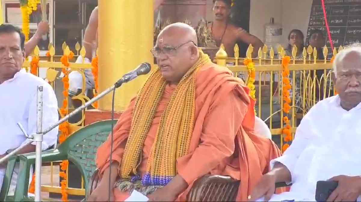 ശ്രീനാരായണീയ ക്ഷേത്രങ്ങളിലെ പൂജാരിമാര്‍ പൂണൂല്‍ ധരിക്കേണ്ടതില്ല;സ്വാമി ...