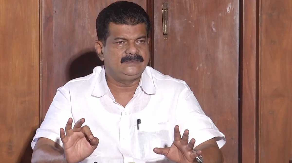 സഭയില്‍ പ്രതിപക്ഷനിരയില്‍ ഇരിക്കില്ല; സ്വതന്ത്ര ബ്ലോക്കില്ലെങ്കില് ...