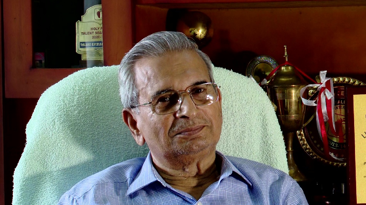ചീഫ് ജസ്റ്റിസിന്‍റെ എട്ടാം ക്ലാസിലെ അധ്യാപകന്‍; പത്തനംതിട്ടക്കാരന്‍ പി ...