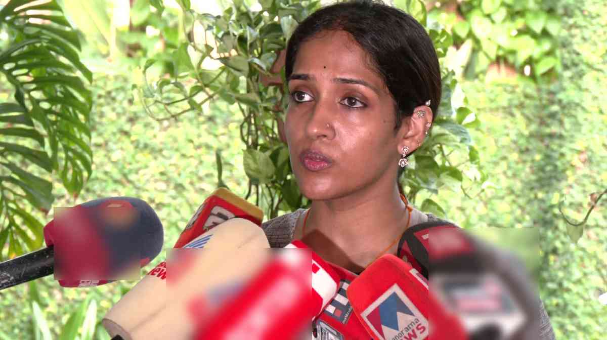' എന്‍റെ അമ്മയുടെ സിന്ദൂരം മായിച്ച തീവ്രവാദത്തിന് ഇതാണ് മറുപടി ...