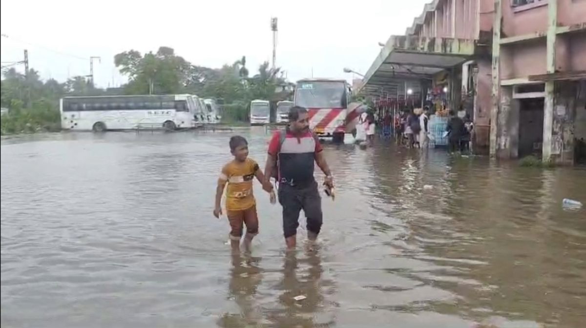 Ernakulam KSRTC bus stand| എറണാകുളം കെഎസ്ആര്‍ടിസി ബസ് സ്റ്റാന്‍ഡിന് ...