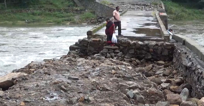 ശാന്തിപ്പാലത്തിന് പുനർജനിയില്ല; നടപടി വേണമെന്ന് നാട്ടുകാർ | Idukki ...