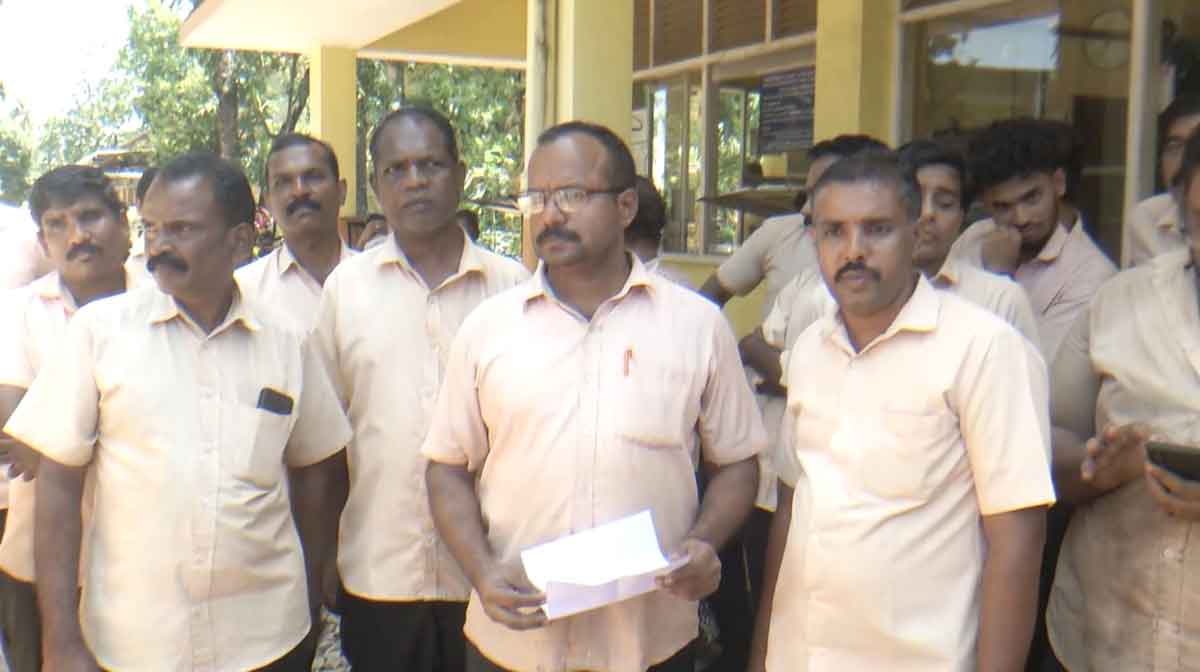 ശമ്പളം കൃത്യമായി ലഭിക്കുന്നില്ല; ജീവനക്കാര്‍ സമരത്തിലേക്ക്