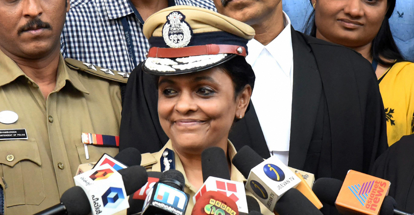 പൊലീസ് തലപ്പത്ത് അഴിച്ചുപണി | Kerala Police | B. Sandhya | P. Vijayan