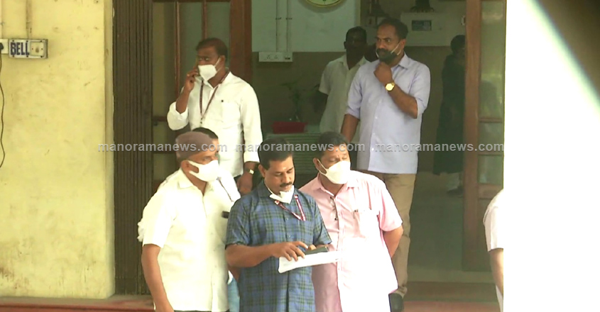 എംഎല്‍എ ഹോസ്റ്റലില്‍ സിബിഐ പരിശോധന; സംഘത്തിനൊപ്പം പരാതിക്കാരിയും ...