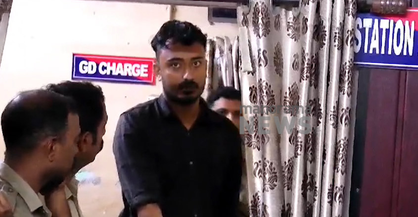 Kochi| Child Death| Murder| കാല്‍മുട്ട് കൊണ്ട് തലയ്ക്കടിച്ചു ...