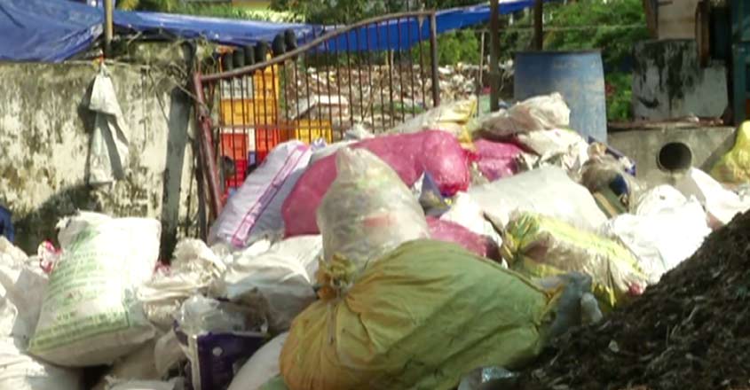 വെള്ളാനയായി മാലിന്യസംസ്കരണം; നടപ്പാക്കുന്നത് 10,815 കോടിയുടെ പദ്ധതികള് ...