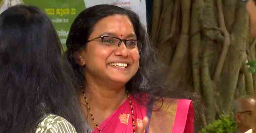 പ്രിയ വര്‍ഗീസിന് നിയമന ഉത്തരവ് നല്‍കി കണ്ണൂര്‍ സര്‍വകലാശാല | Priya ...