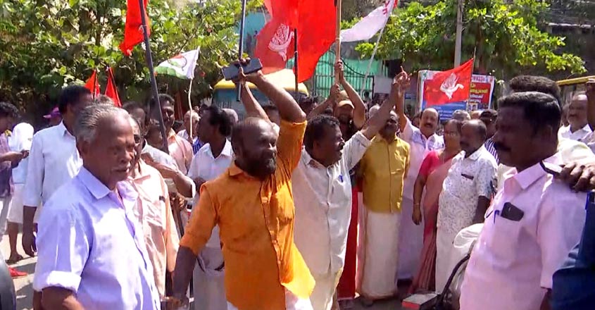 LDF | UDF | BJP | എല്‍ഡിഎഫ് 10, യുഡിഎഫ് 10; ഏഴെണ്ണം പിടിച്ചെടുത്ത് ...