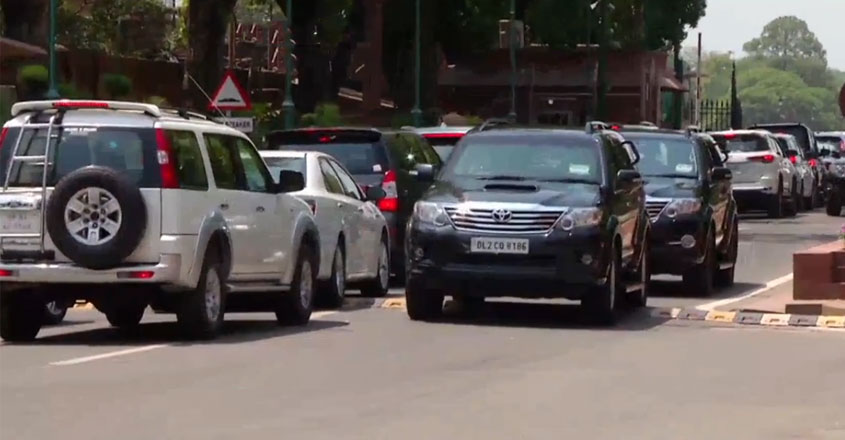 ശാസ്ത്രിയുടെ ‘ഫിയറ്റി’ൽ നിന്ന് കുബേരൻമാരുടെ ആഡംബരങ്ങളിലേക്ക് | Mp ...