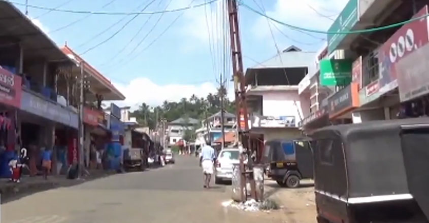 ക്രയവിക്രയം തടഞ്ഞ റവന്യൂവകുപ്പ് ഉത്തരവിനെതിരെ ഉപ്പുതറയിലെ നാട്ടുകാ ...