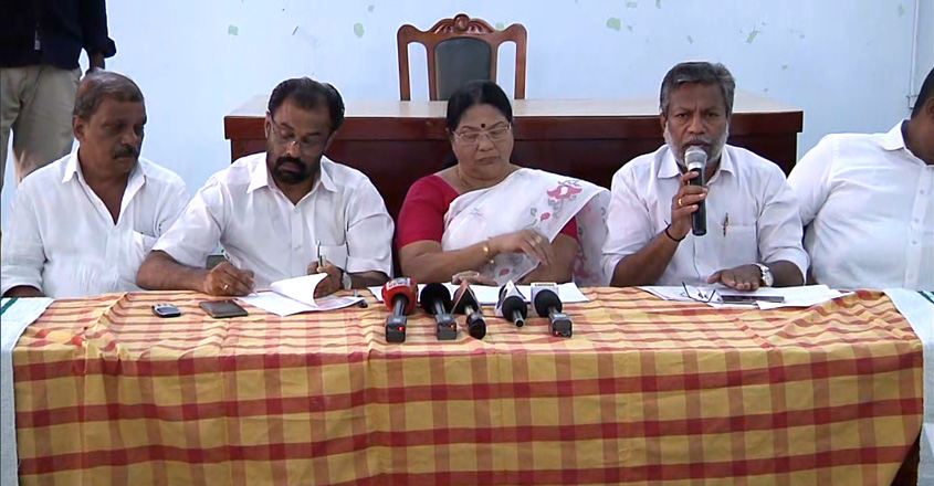 പഴ്സണല്‍ അസിസ്റ്റന്റിനെ അനുവദിക്കുന്നില്ല; സർക്കാരിനെതിരെ പരാതിയുമായി ...