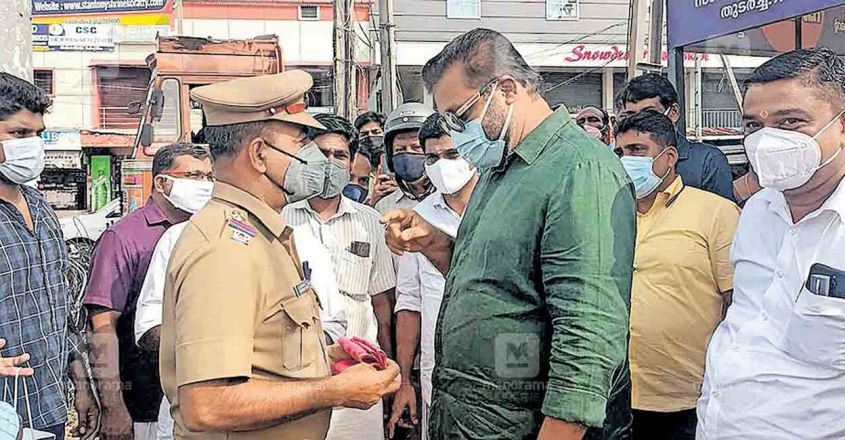 ‘സിഐ എവിടെ? ഇതിന്റെയാൾ അദ്ദേഹമല്ലേ’; പൊലീസിനെ ഞെട്ടിച്ച് സുരേഷ്‌ ഗോപി ...