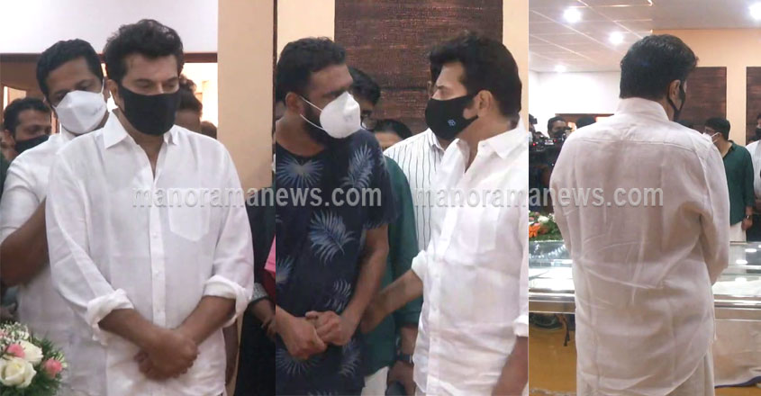 പ്രിയപ്പെട്ടൊരാൾ; വിട്ടു പോകാത്ത ഓർമ്മകൾ; അനുസ്മരിച്ച് മമ്മൂട്ടി | KPAC ...