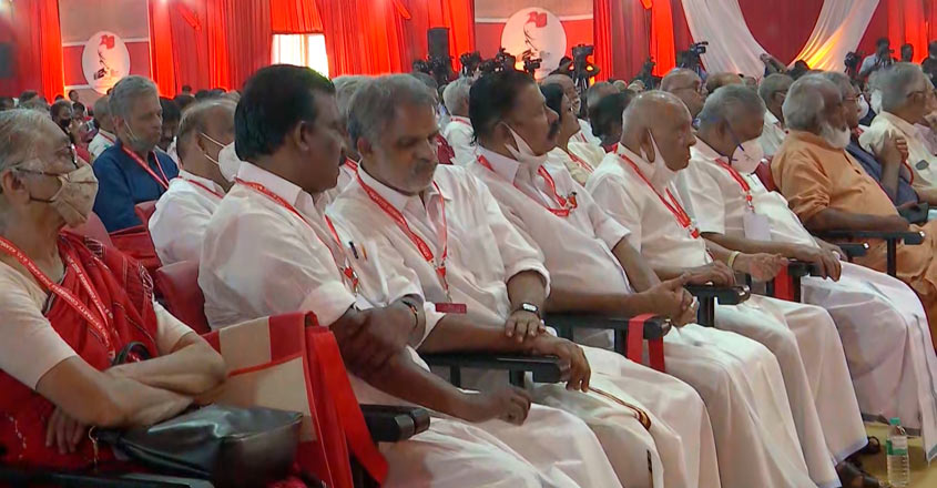 സഖ്യത്തെ ചൊല്ലി പാര്‍ട്ടി കോണ്‍ഗ്രസില്‍ ഏറ്റുമുട്ടല്‍; ബദല്‍ വേണമെന്ന് ...