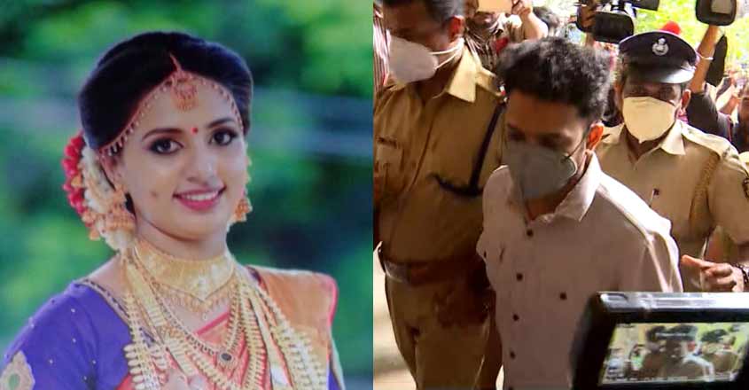 'കിരൺ ദാക്ഷിണ്യമർഹിക്കുന്നില്ല'; പെൺകുട്ടികളുടെ അവകാശങ്ങൾ ഉയർത്തി ...