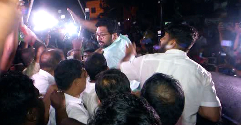 ഗൂഢാലോചന ചുമത്തി അറസ്റ്റ്, മണിക്കൂറുകൾക്കകം ജാമ്യം; പൊലീസിന് തിരിച്ചടി | sabari nath | arrest ...