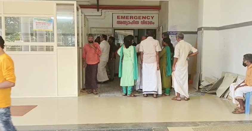 ആശുപത്രി മന്ദിരത്തിലെ ടൈലുകള്‍ പൊട്ടിത്തകര്‍ന്നു; കോടികൾ മുടക്കിയ ...