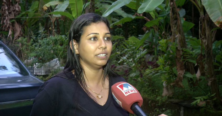 ഡി വൈ എഫ് ഐക്കാർ മര്‍ദിച്ച സുരക്ഷ ജീവനക്കാരുടെ അഭിഭാഷകയ്ക്ക് വധഭീഷണി