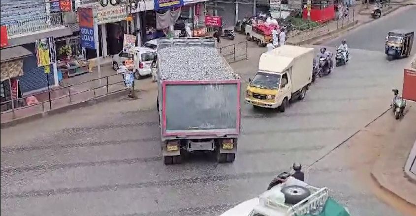 Kozhikode | പരിശോധനകള്‍ പേരിനു മാത്രം; പട്ടാപ്പകല്‍ മരണപ്പാച്ചില് ...