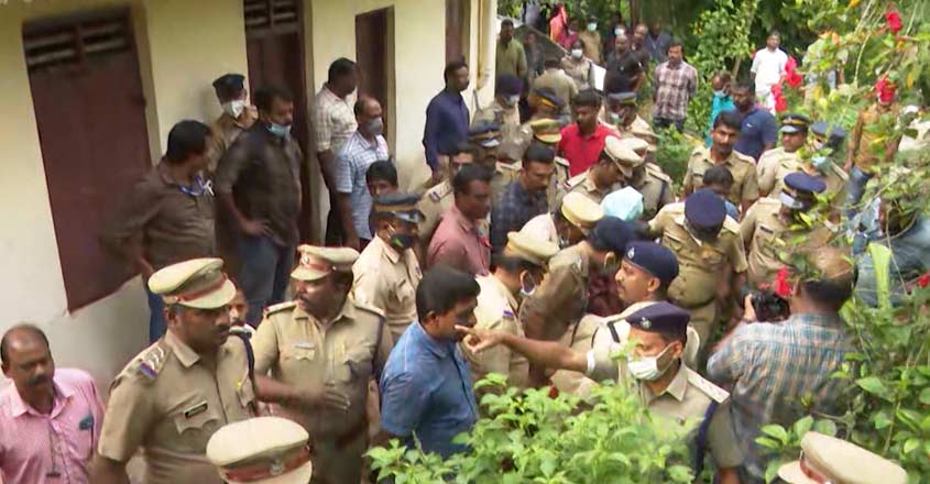 ഇരട്ട നരബലിക്കേ‌സ്; മൂന്ന് പ്രതികളെയും വീണ്ടും കസ്റ്റഡിയില്‍ വാങ്ങി ...