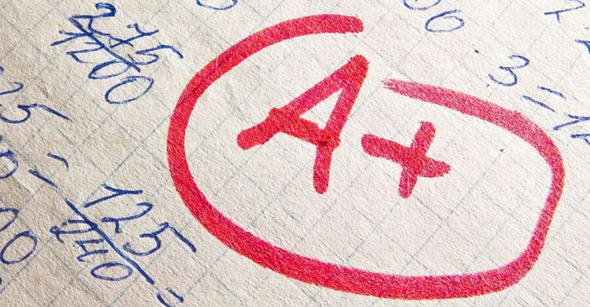 മുഴുവൻ എ പ്ലസ് കിട്ടിയവർ സാധാരണ മനുഷ്യരാണ് ഭായി: വേറിട്ട കുറിപ്പ്