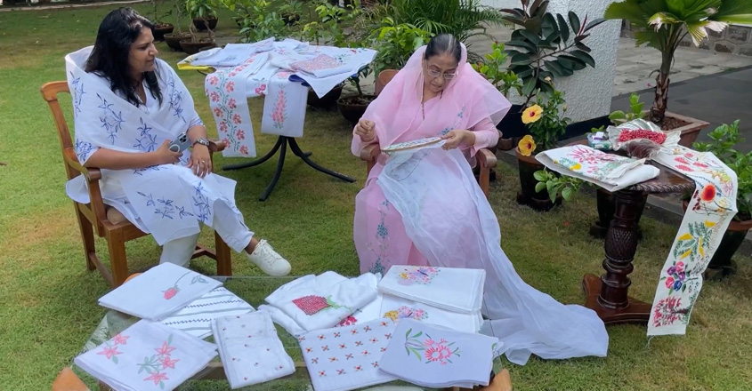 Jeby Mether | ജെബിയുടെ വസ്ത്രങ്ങളില്‍ ഉമ്മയുടെ കരവിരുത്